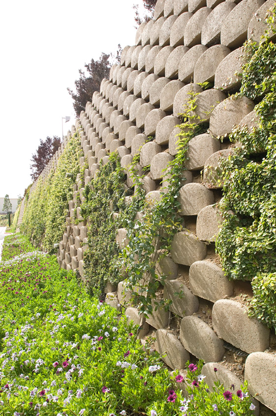 Very Large Walls - Soil Retention